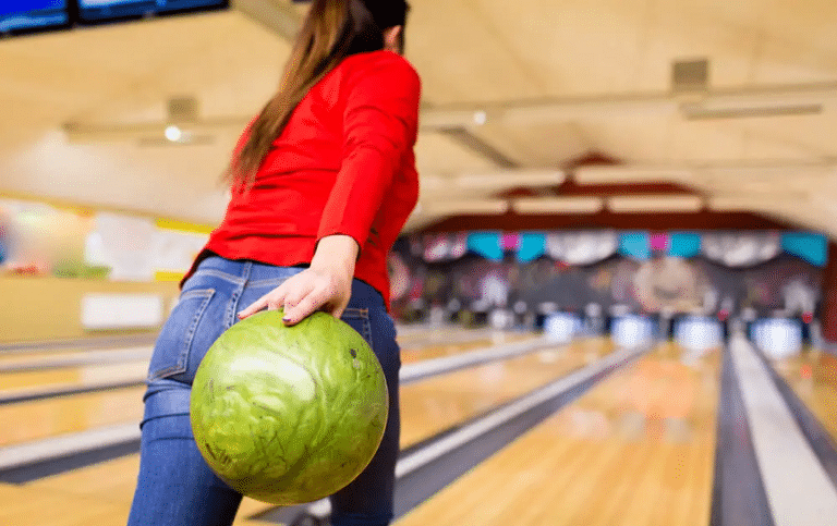 10 Bowling Etiquette Tips for Beginners | Bowling Knowledge